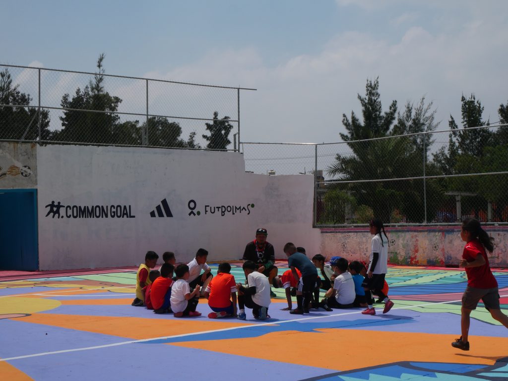 ¡Ecatepec se llena de esperanza y fútbol! Inauguramos un nuevo barrio ...